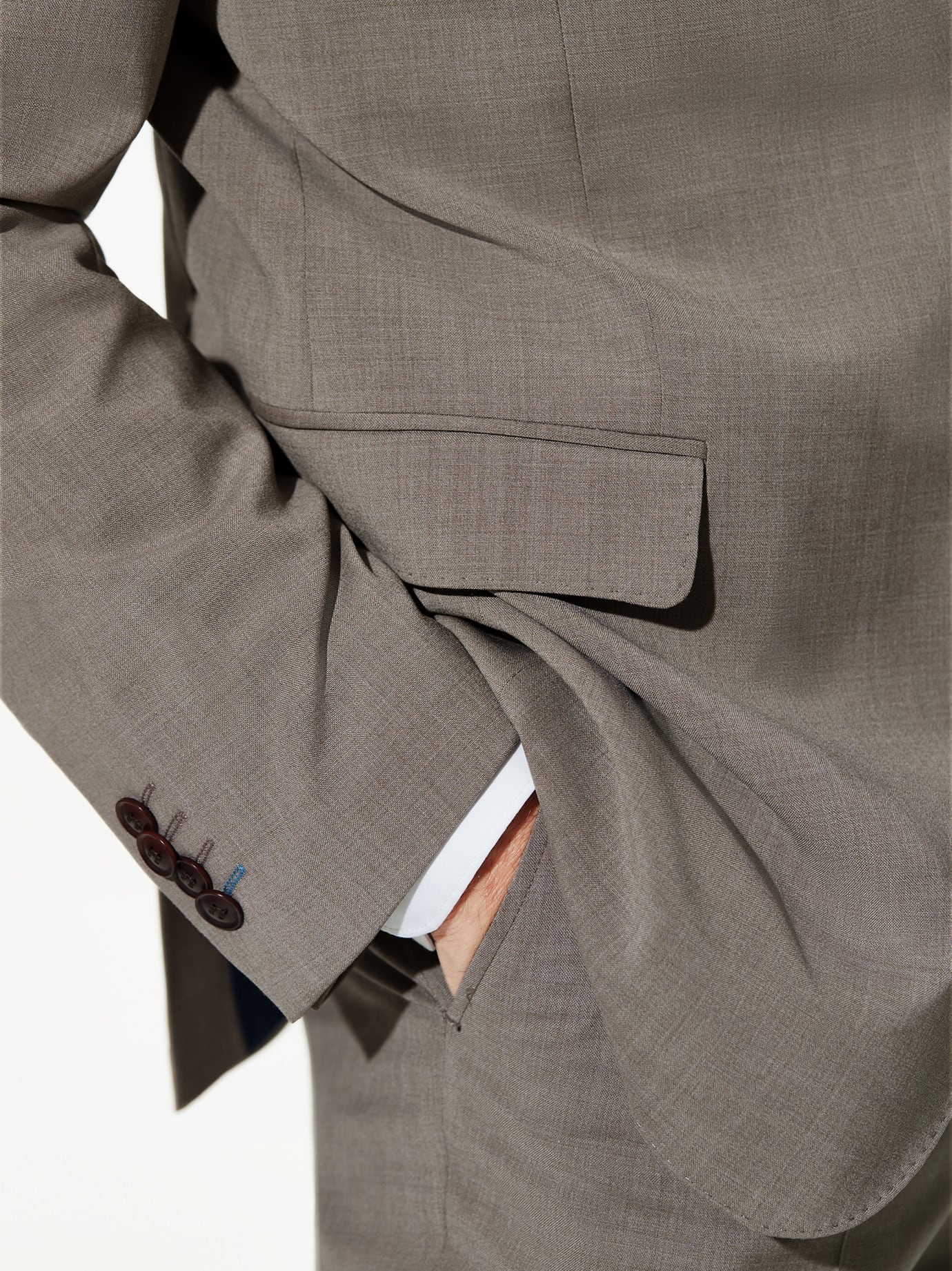 B-DYnamic-Anzug-Sakko bei Walbusch entdecken